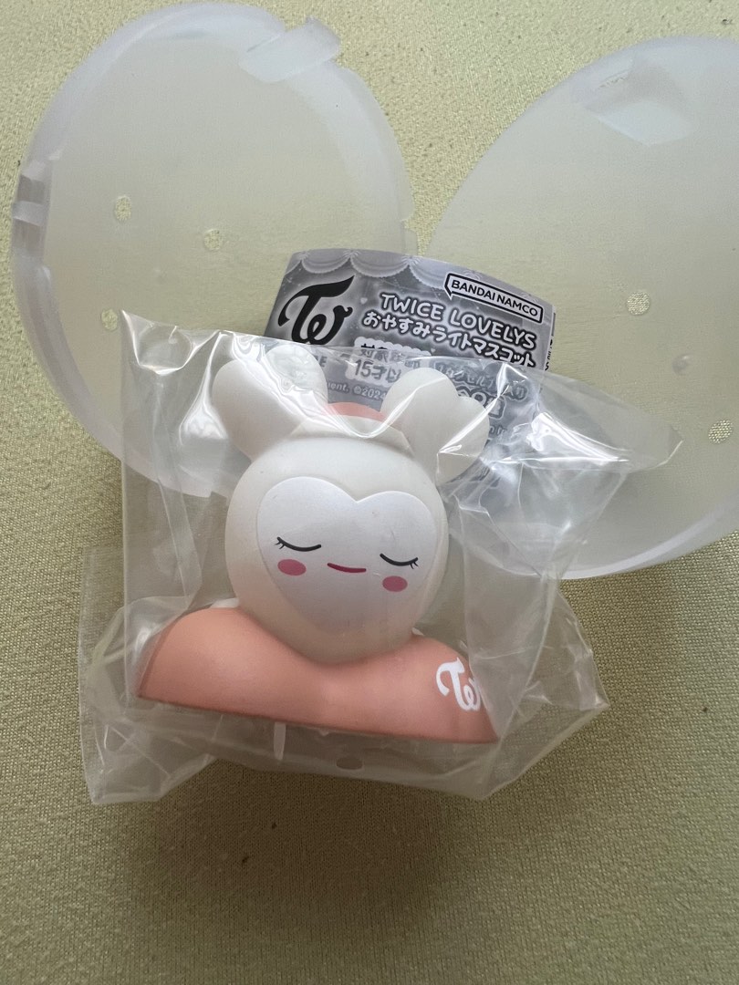 Twice Lovelys Laburi Gashapon davely dahyun, Hobbies & Toys ...