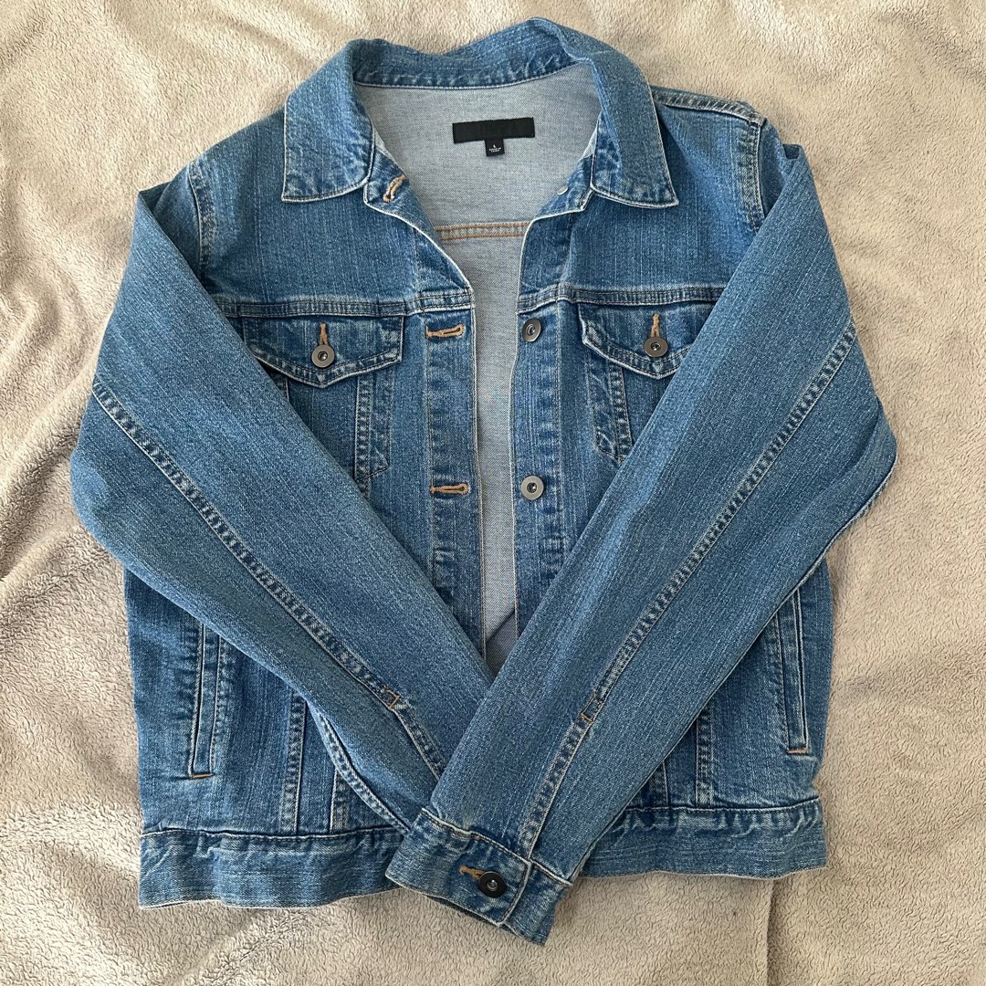 Uniqlo Denim Jacket, Women's Fashion, Coats, Jackets and Outerwear on ...