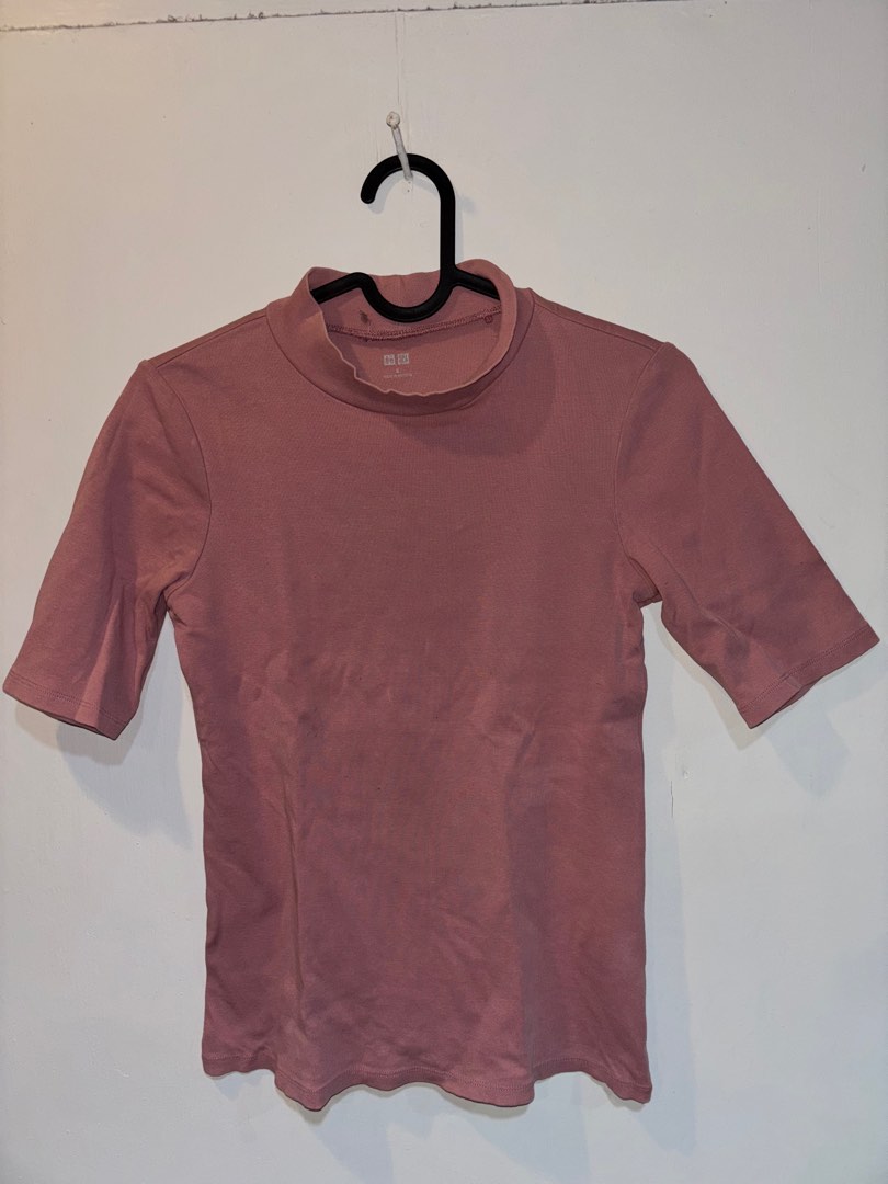 Uniqlo pink top, Women's Fashion, Tops, Blouses on Carousell