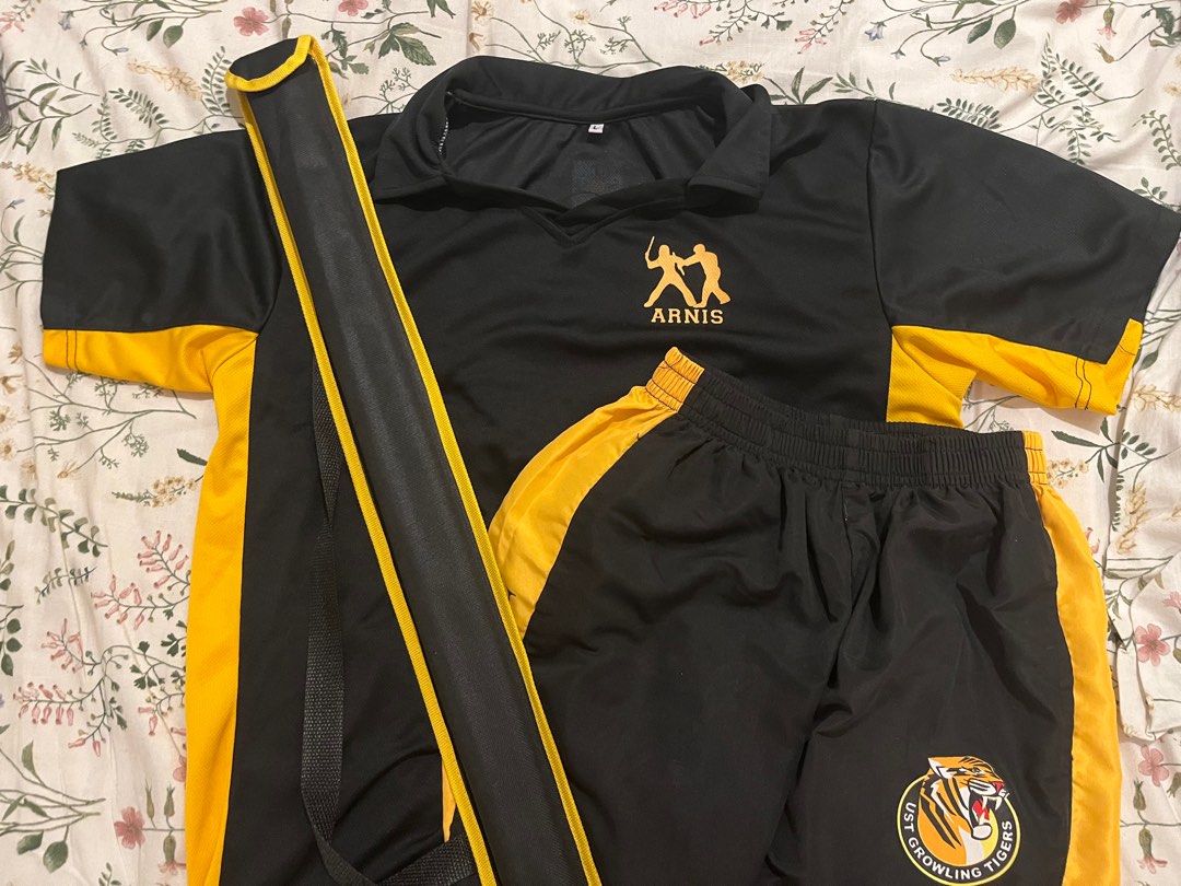 ust pathfit-2 arnis uniform - large, Women's Fashion, Activewear on ...