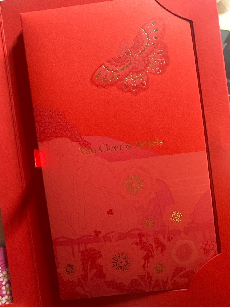 Van Cleef & Arpels VCA Ang Bao Red Packet Set 2025, Hobbies & Toys ...
