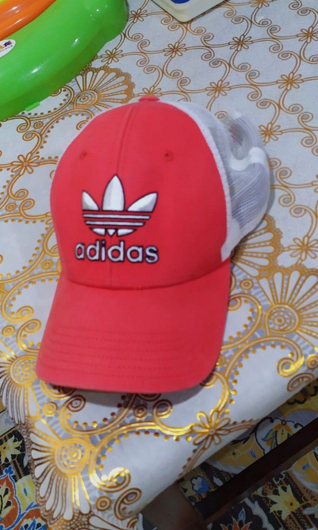 Adidas bunga cap, Announcements on Carousell