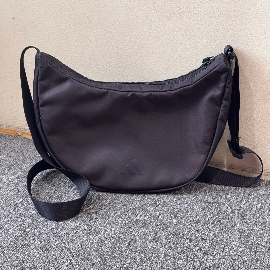 Adidas Dumpling Bag, Women's Fashion, Bags & Wallets, Cross-body Bags ...