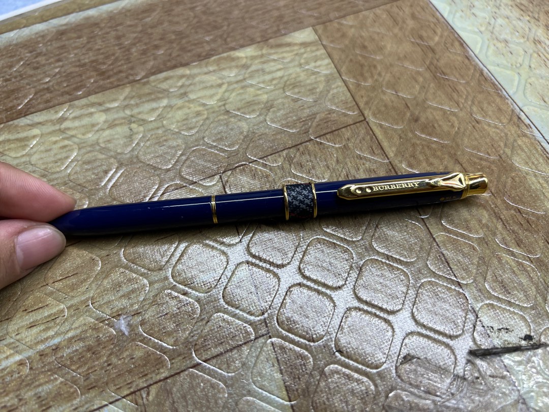 Burberry 3in1 red and black ball point pen with 0.5mm mechanical pencil ...