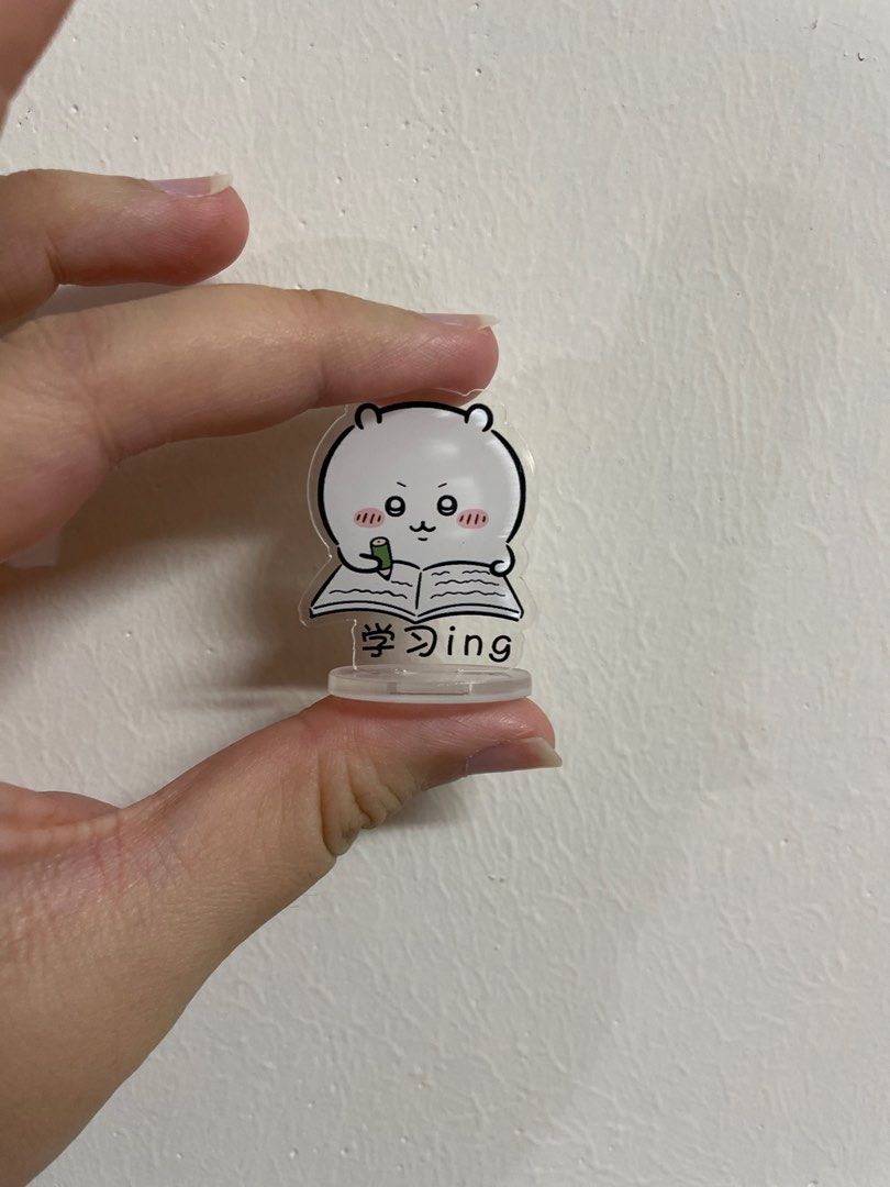 Chiikawa acrylic stands 吉伊卡哇学习站牌, Hobbies & Toys, Memorabilia ...