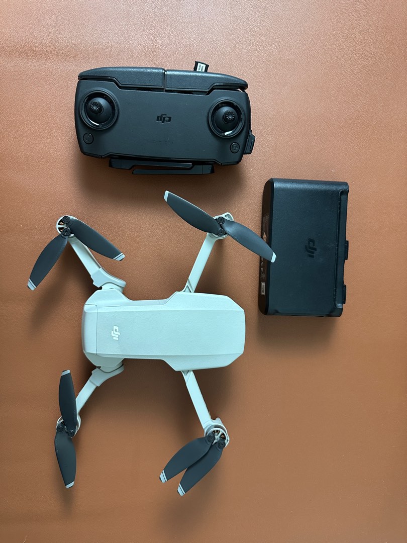 DJI MAVIC MINI, Photography, Drones on Carousell