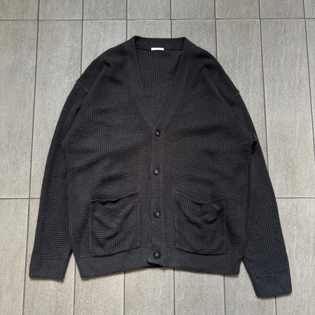 Gu Uniqlo Knit Cardigan, Men's Fashion, Coats, Jackets and Outerwear on ...