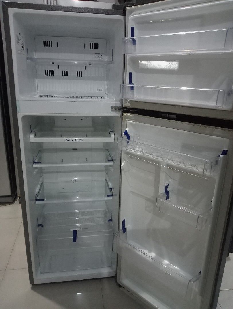 KULKAS 2 PINTU LG INVERTER BESAR 250 BELAS RASA BARU, Barang Yang ...