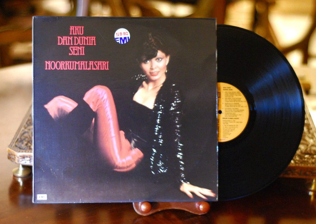 LP Noorkumalasari, Uji Rashid, Yusnizar, Azean Irdawati, Salamiah ...