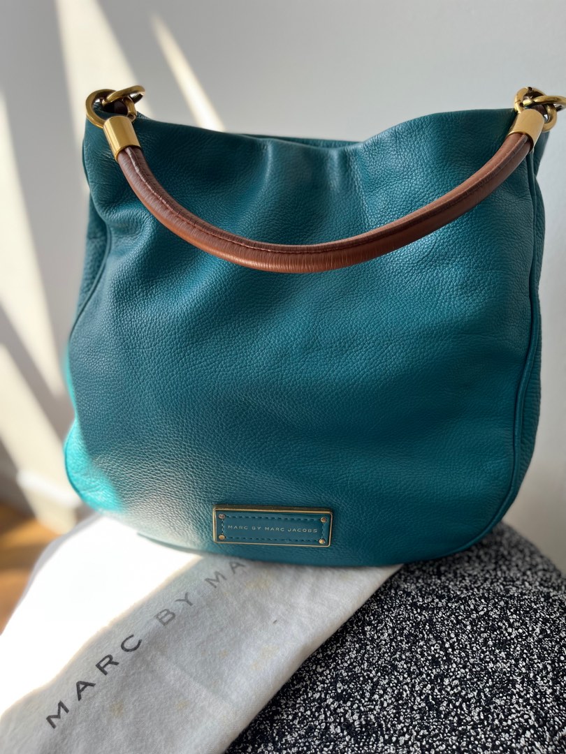 Marc by Marc Jacob Too hot to handle, Luxury, Bags & Wallets on Carousell