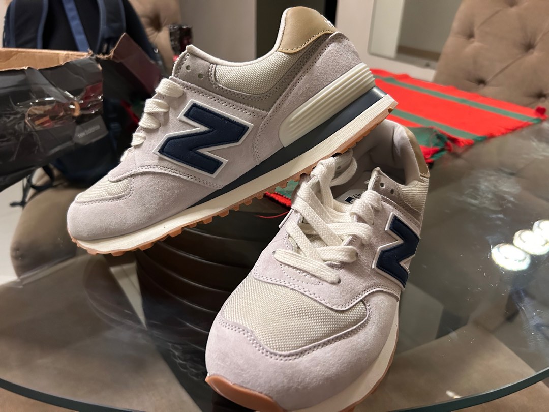 New Balance size 42, Men's Fashion, Footwear, Sneakers on Carousell