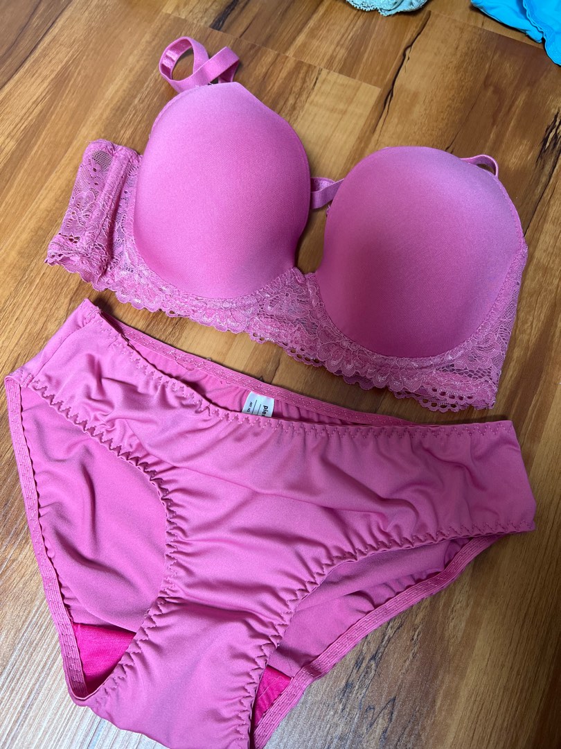 NEW Pierre cardin bra set, Women's Fashion, New Undergarments & Loungewear on Carousell