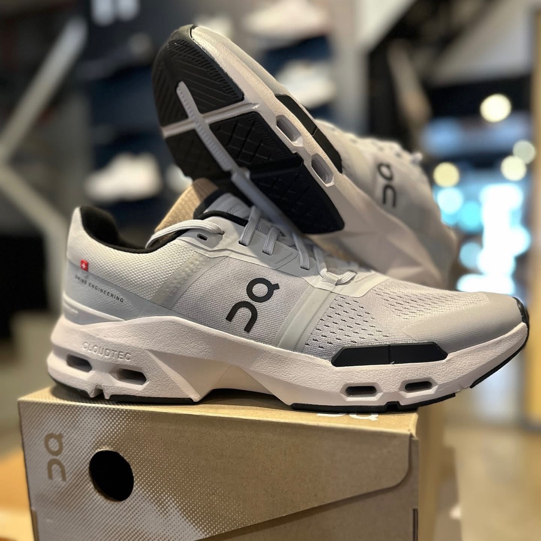 On Running Cloudpulse Wolf Black, Men's Fashion, Footwear, Sneakers on Carousell