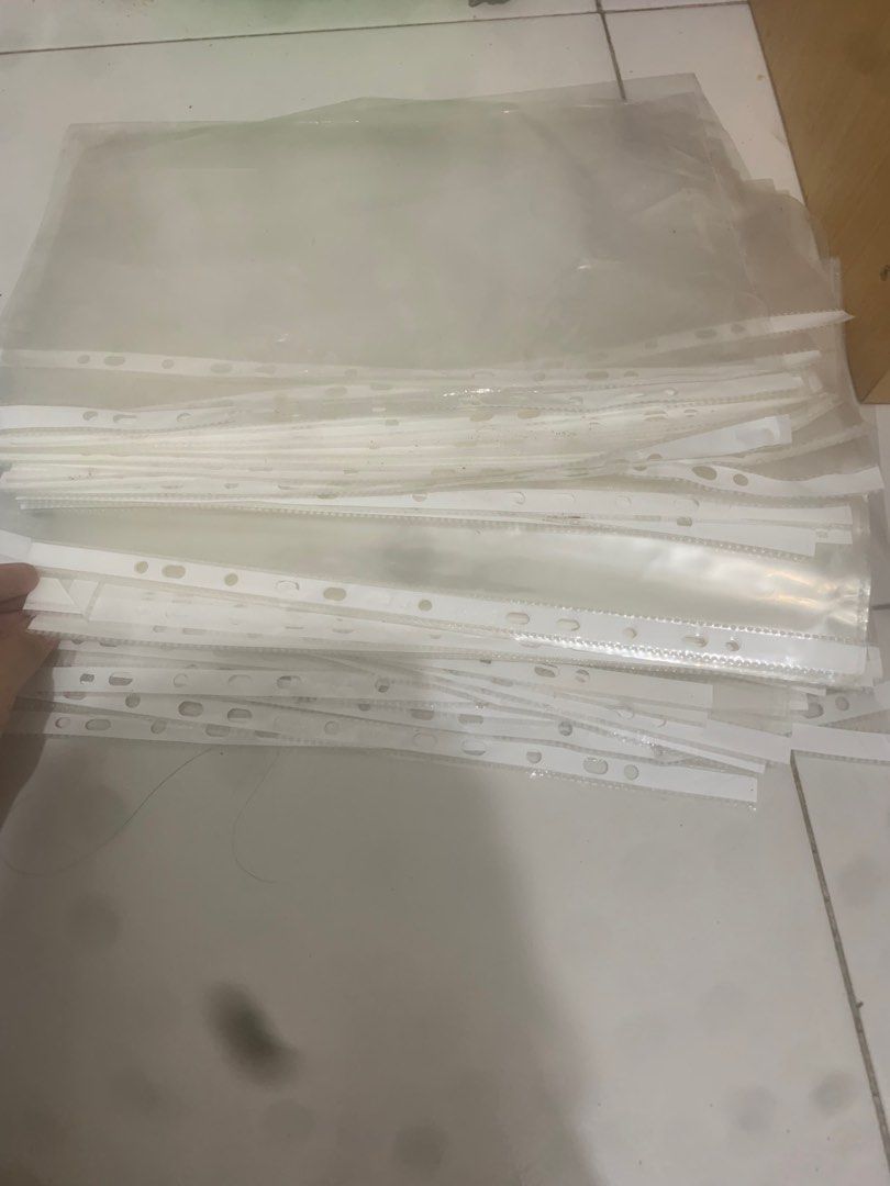 plastik isi file map (ambil semua), Buku & Alat Tulis, Majalah ...