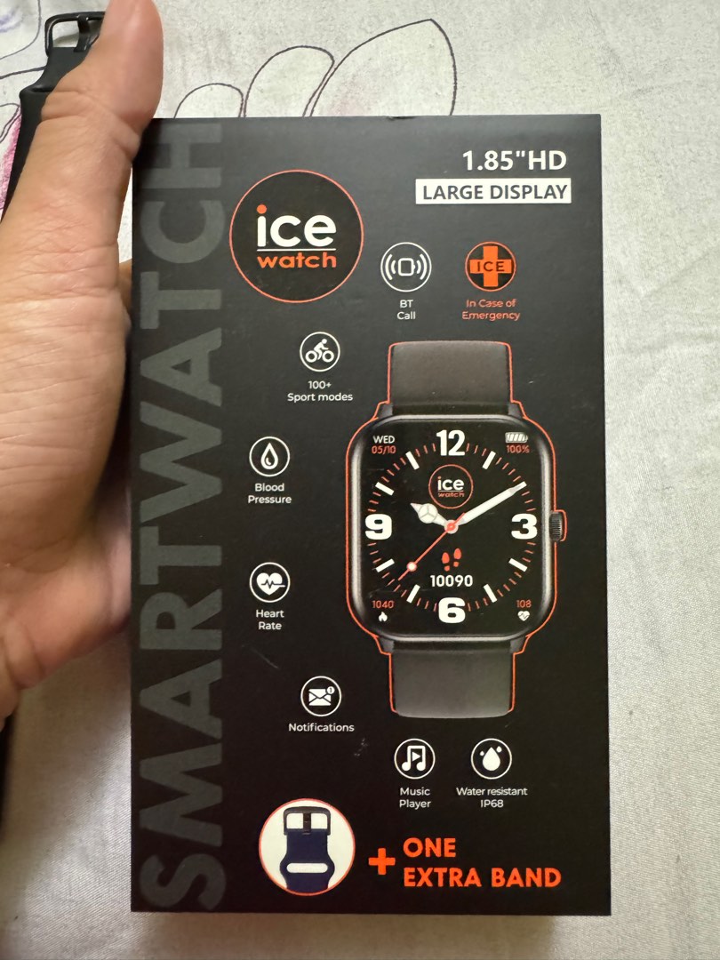 Smartwatch, Men's Fashion, Watches & Accessories, Watches on Carousell