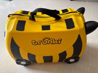FREE! Pink Trunki, Hobbies & Toys, Travel, Luggage on Carousell