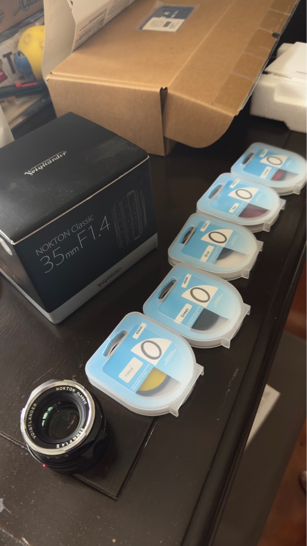 Voigtlander 35mm Nokton Classic II Multicoat Leica M Mount, Photography, Lens & Kits on Carousell