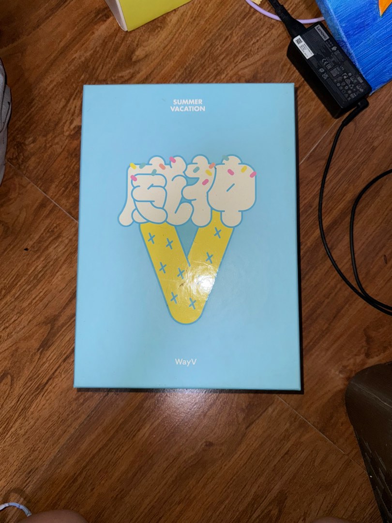 WayV SVK Summer Vacation Kit WinWin set only, Hobbies & Toys ...