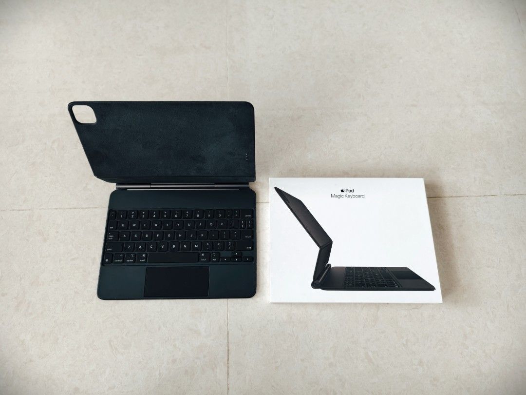 11 inch magic keyboard Black 32GB, Mobile Phones & Gadgets, Tablets ...