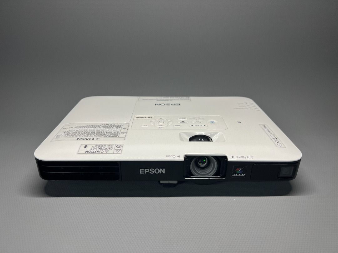 EPSON 便攜型投影機 EB-1785W 亮度 (ANSI流明)：亮度 (ANSI流明)：3200 解像度：1280 x 800 ｜內置喇叭 ...