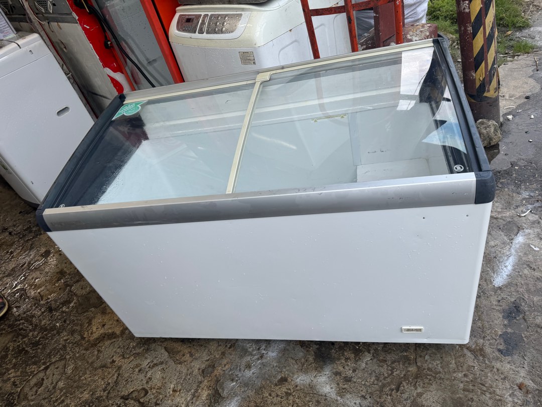 4 kaki panjang Freezer Area Gombak Greenwood, TV & Home Appliances ...