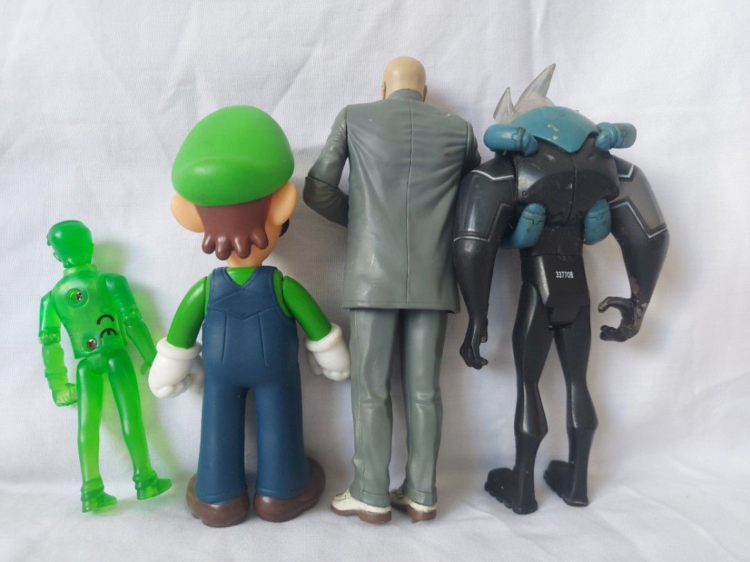 ben10 batman mario figure, Hobbies & Toys, Toys & Games on Carousell