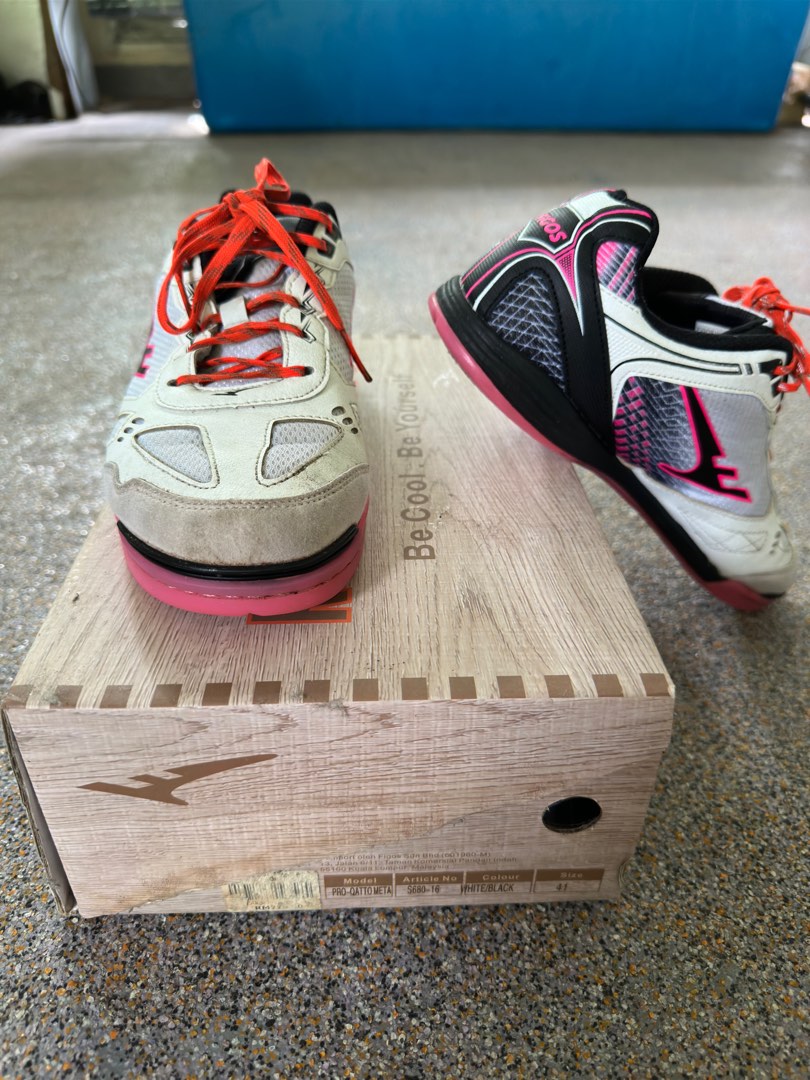 Figos pro qatto 7.5uk, Sports Equipment, Sports & Games, Racket & Ball ...