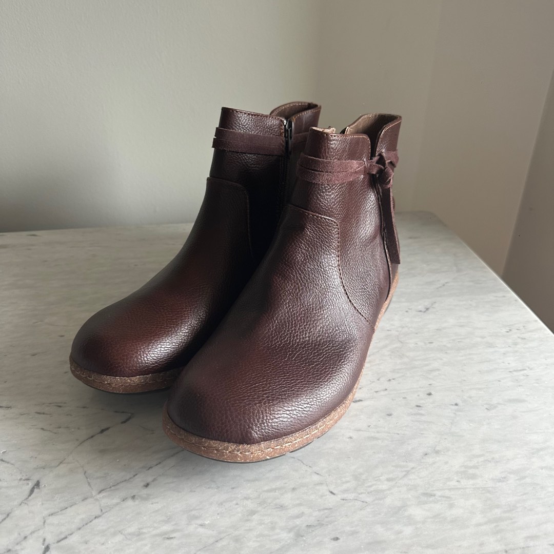 Leather Boots (Boc), Men's Fashion, Footwear, Boots on Carousell