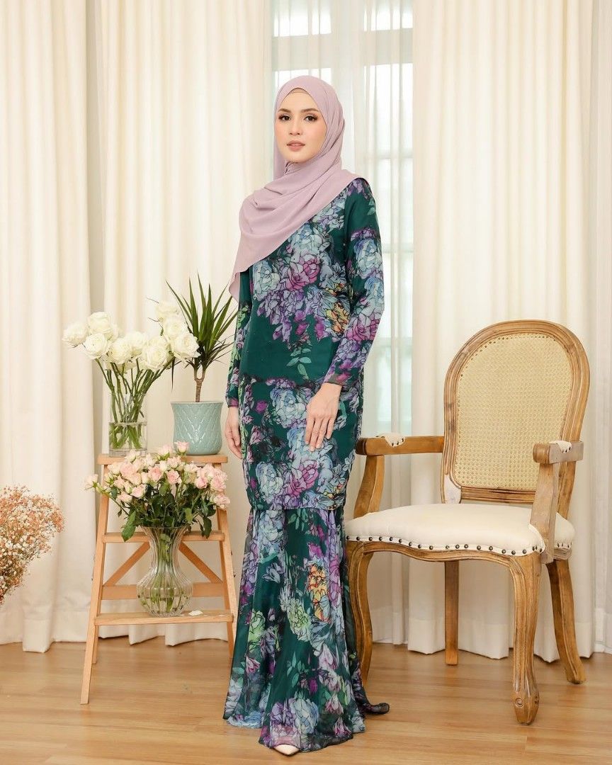 Minimalace Kyra Jade Green, Women's Fashion, Muslimah Fashion, Baju ...