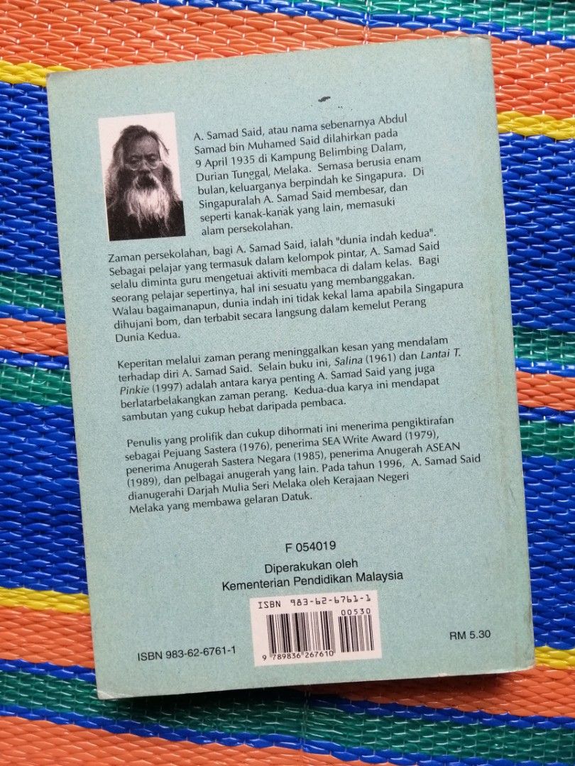 NOVEL DI HADAPAN PULAU BY A. SAMAD SAID (2000), Hobbies & Toys, Books ...