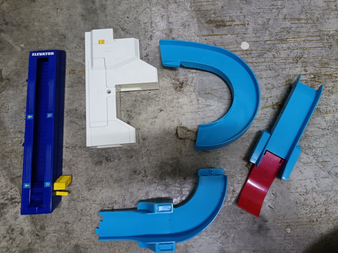 Part Tomica track for parking dx, Hobbies & Toys, Toys & Games on Carousell