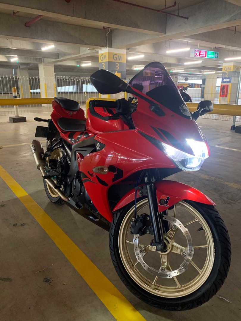 Suzuki GSX-R150 Keyless 2018 Merah Lengkap, Motor di Carousell