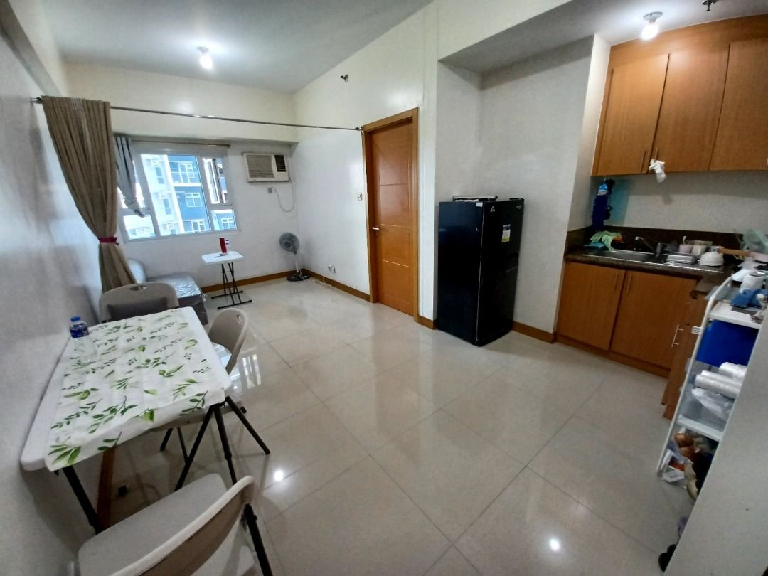 Trion Towers BGC, 37.44 sqm, 1 bedroom semi furnished P27k only for ...