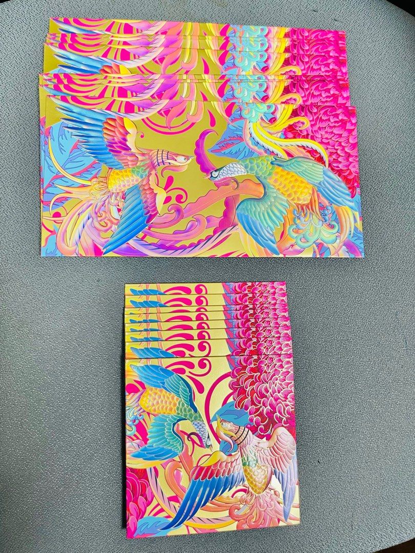 UBS Red Packet 2025 complete set of 8 (2 sizes), Hobbies & Toys ...