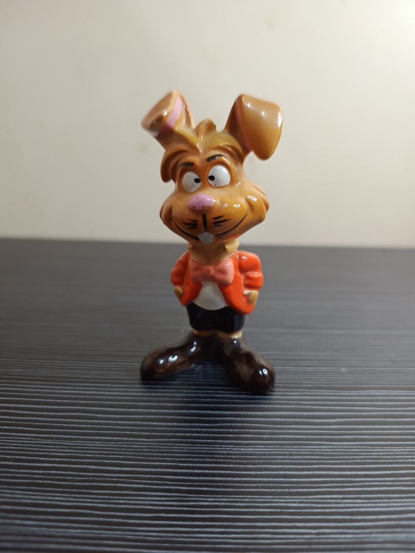 Alice in Wonderland March Hare Thackery Ceramic Figurine, Hobbies ...