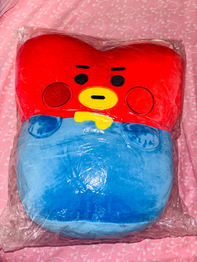 BT21 Tata Plush Toy Kingdom, Hobbies & Toys, Memorabilia & Collectibles ...