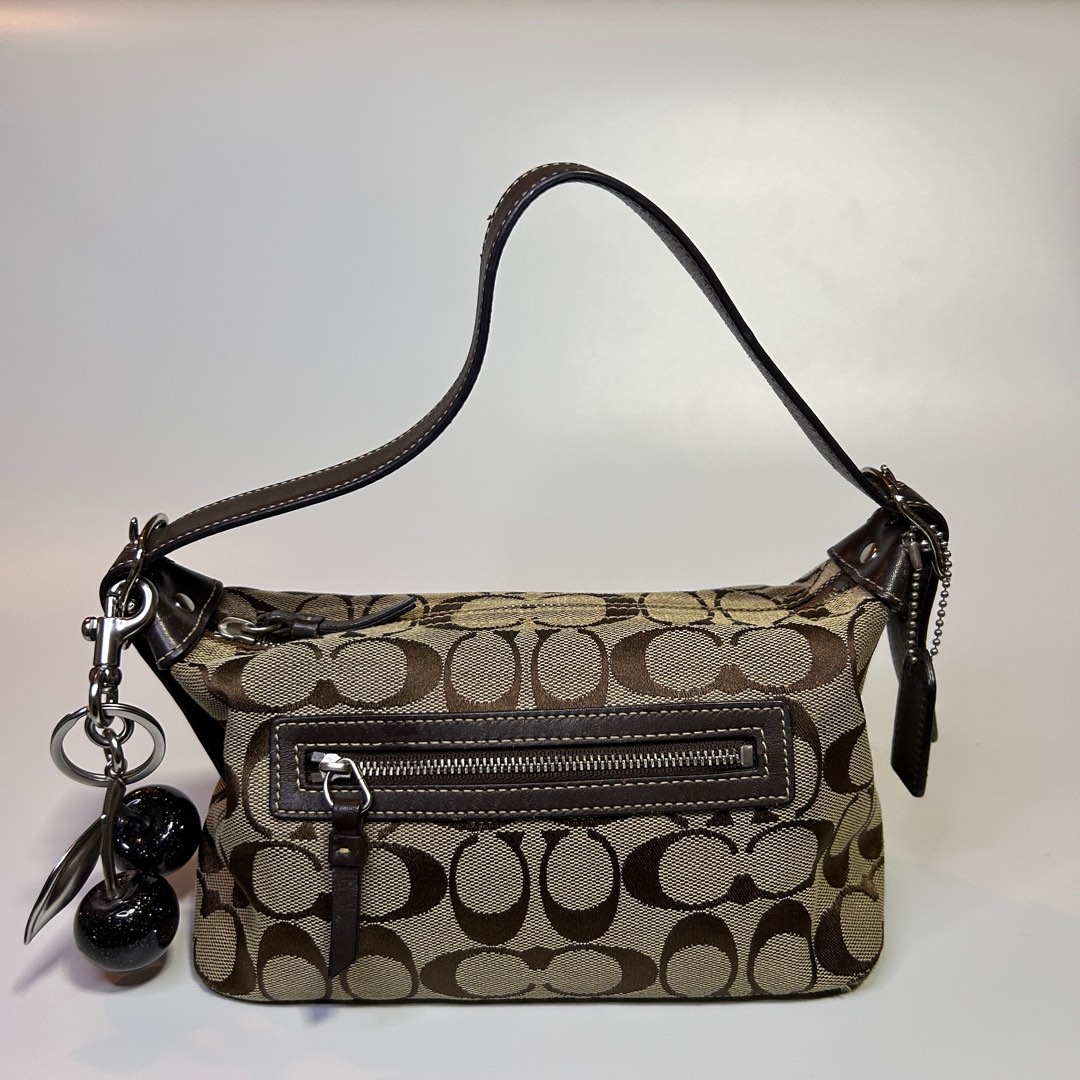 coach demi signature bag, Luxury, Bags & Wallets on Carousell