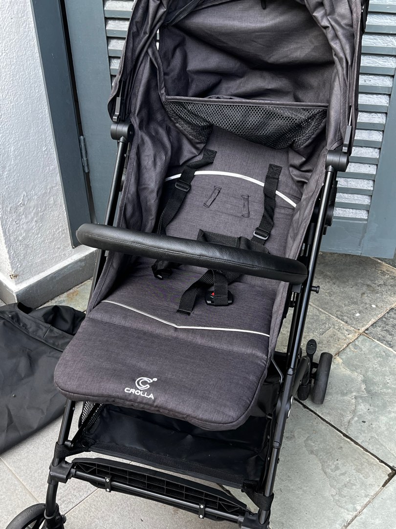CROLLA AUTO FOLD CABIN SIZE STROLLER, Babies & Kids, Going Out ...