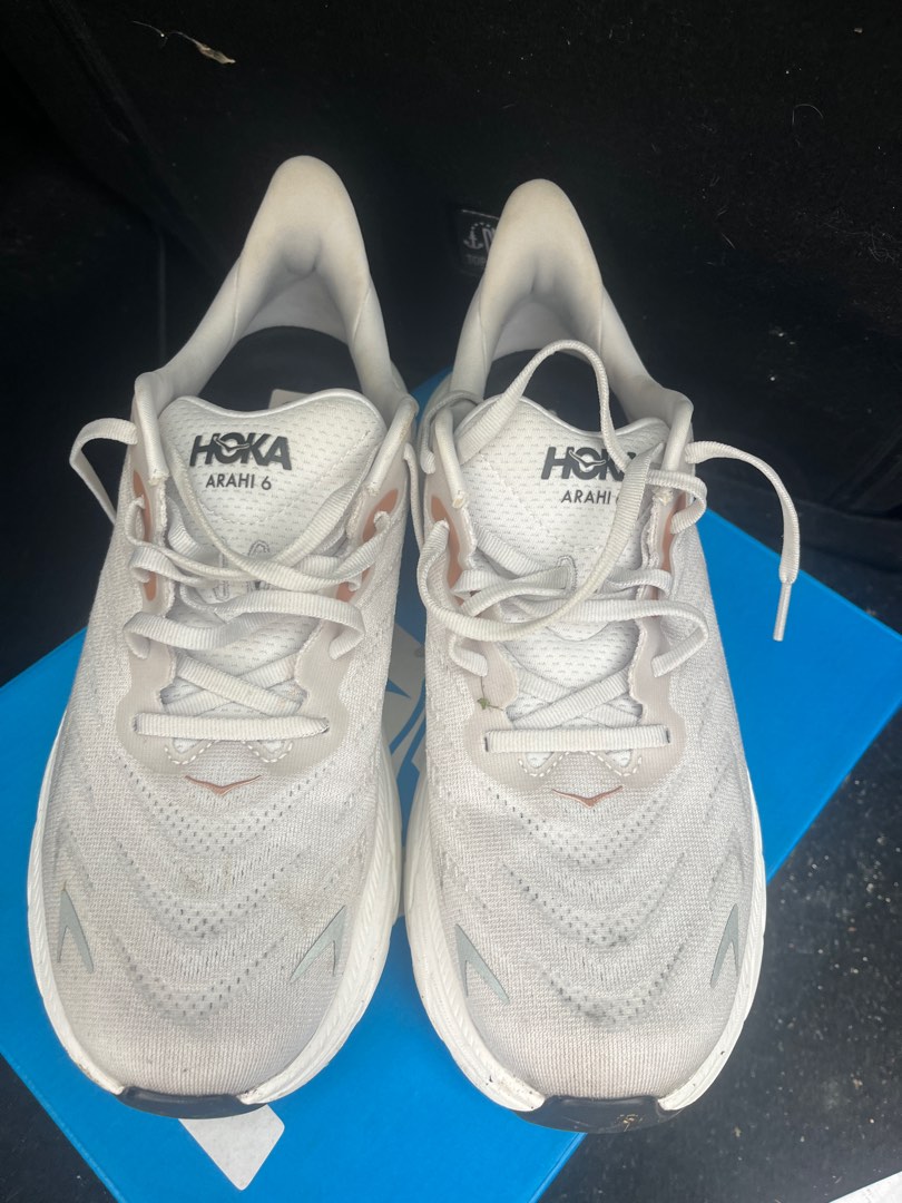 Hoka Arahi 6, Men's Fashion, Footwear, Shoe inserts & accessories on ...