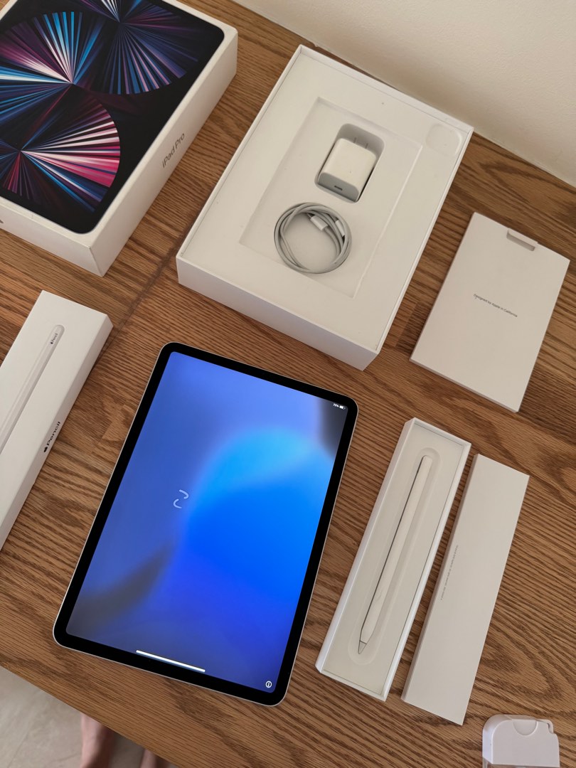iPad Pro M1 2021 + FREE apple pencil, Mobile Phones & Gadgets, Tablets ...