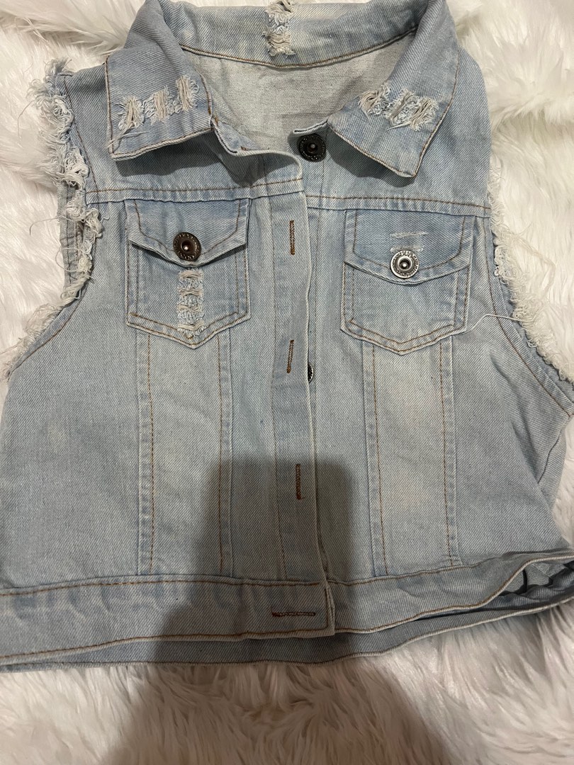Maong Jacket, Women's Fashion, Tops, Others Tops on Carousell