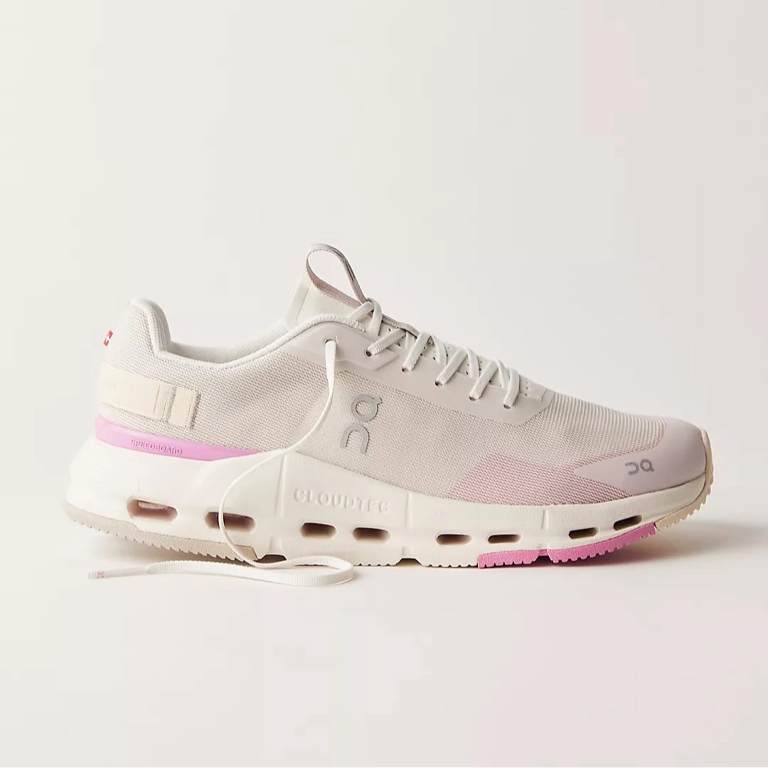 On Cloudnova Form 2 Pearl/Raspberry, Women's Fashion, Footwear ...