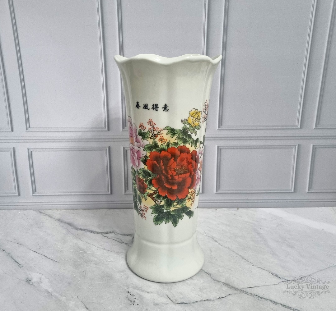 Vintage Vas Bunga Cantik Porselen Flower Bird, Antik, Pajangan di Carousell