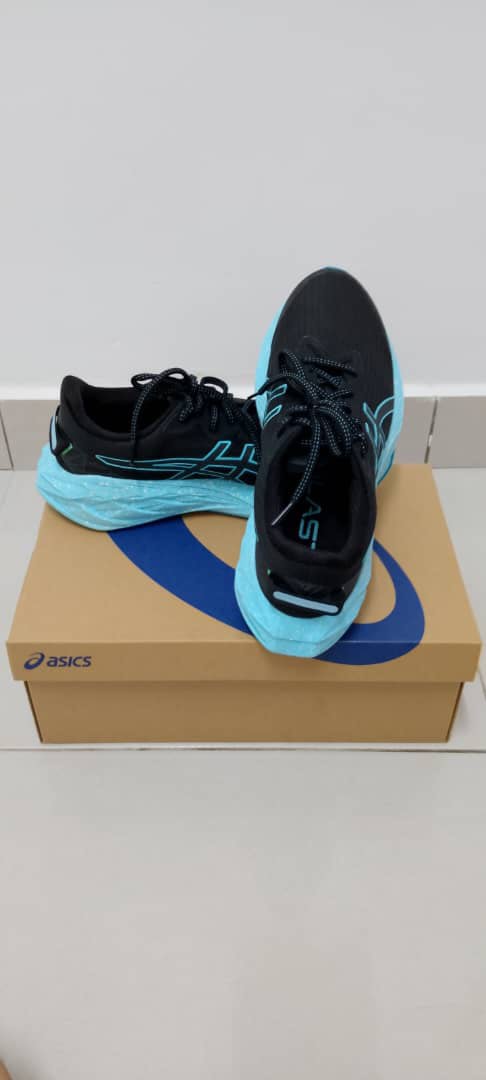 ASIC NOVABLAST 5 LITE SHOW, Men's Fashion, Footwear, Sneakers on Carousell