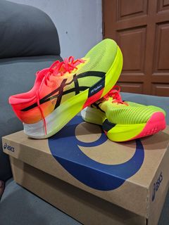 ASICS METASPEED SKY PARIS (YELLOW / BLACK), Sports Equipment, Other ...