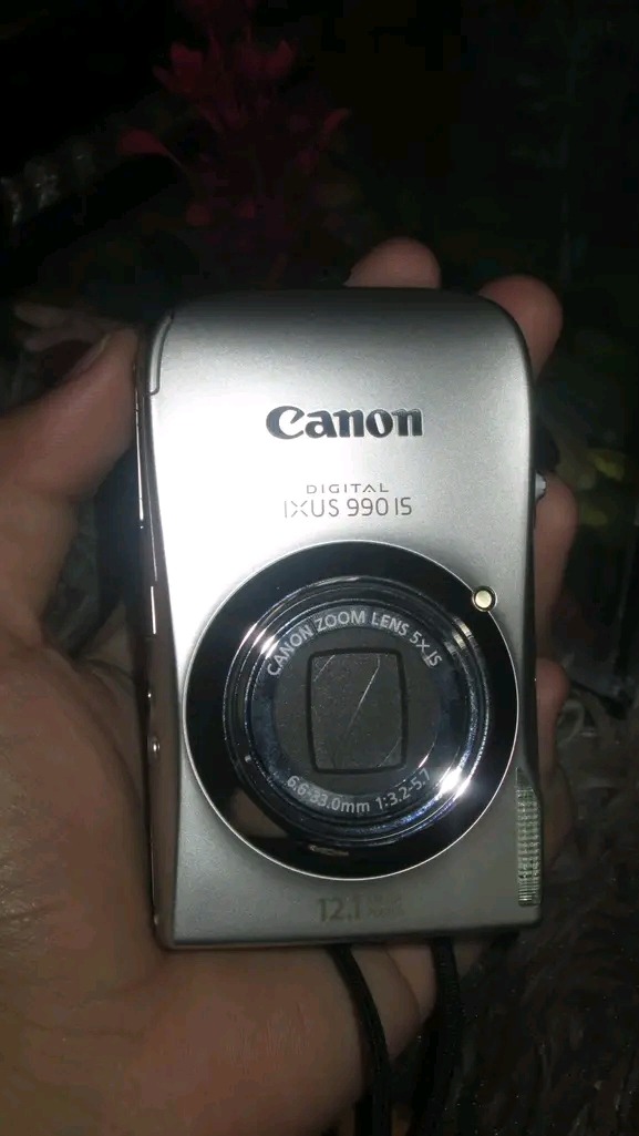 Canon IXUS 990 IS A.K.A. Canon PowerShot SD970 IS digital camera ...