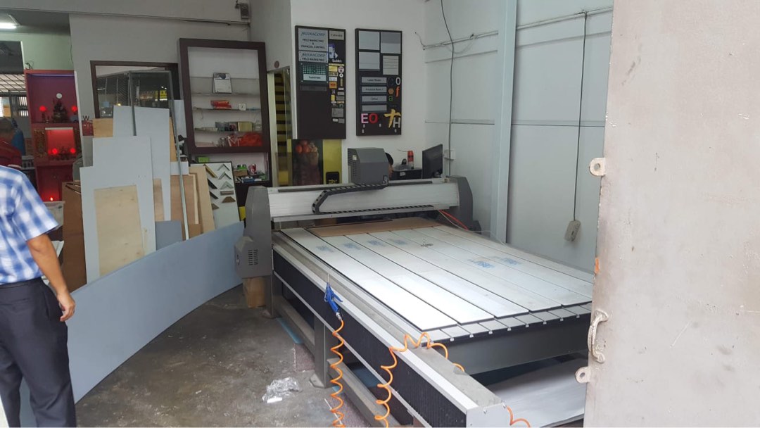 C&C Precision cutting machine 4x8ft, Everything Else on Carousell
