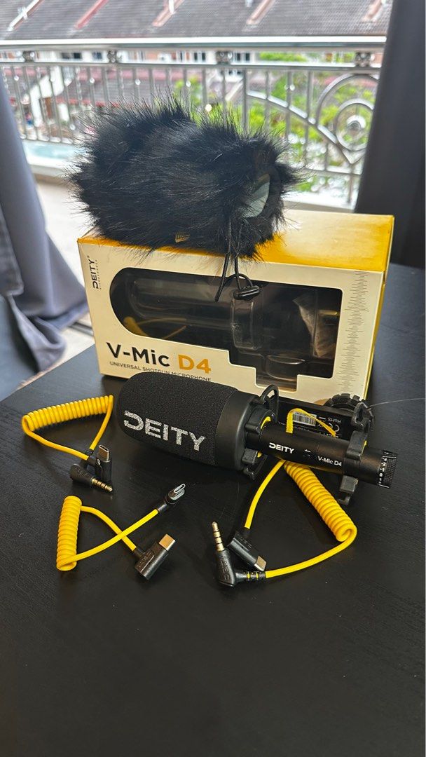 Deity V-Mic D4 Shotgun Mic, Audio, Microphones on Carousell