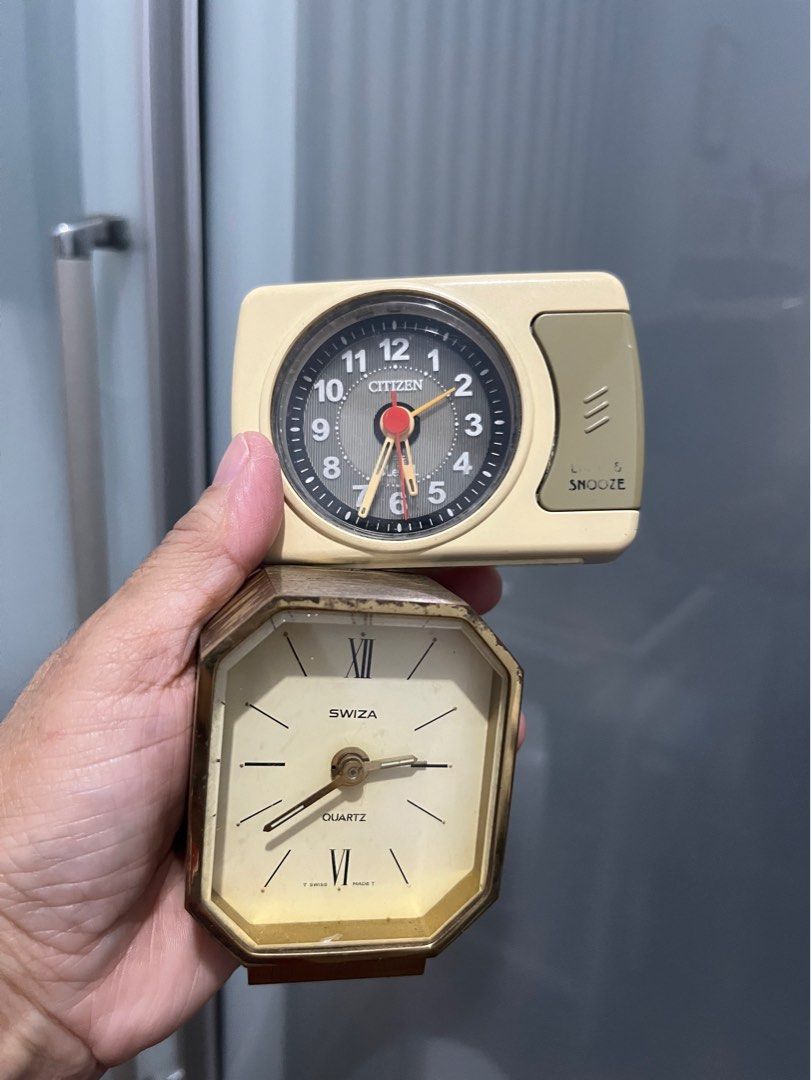 vintage desk clock take both (READ THE DESCRIPTION BEFORE SENDING AN ...