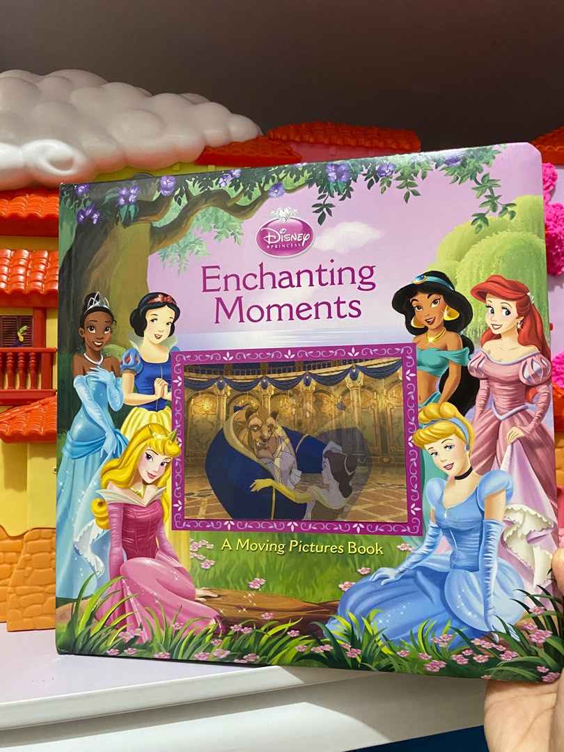 Disney Enchanting Moments book, Hobbies & Toys, Books & Magazines ...